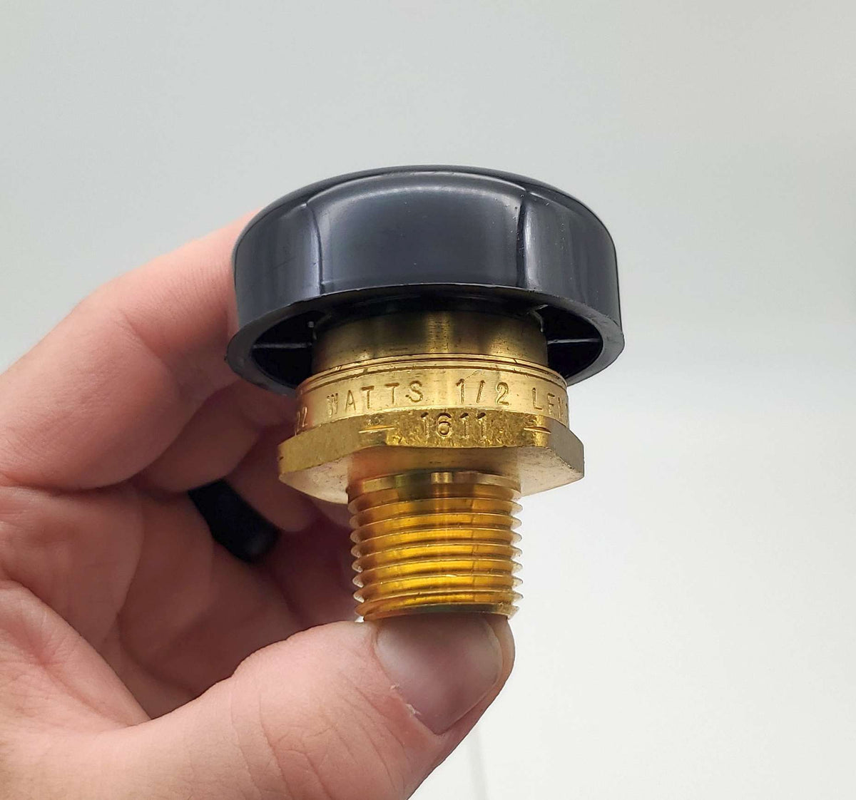 Watts 1/2" Vacuum Relief Valve Lead Free Brass 15 PSI LFN36M1 — HKResale