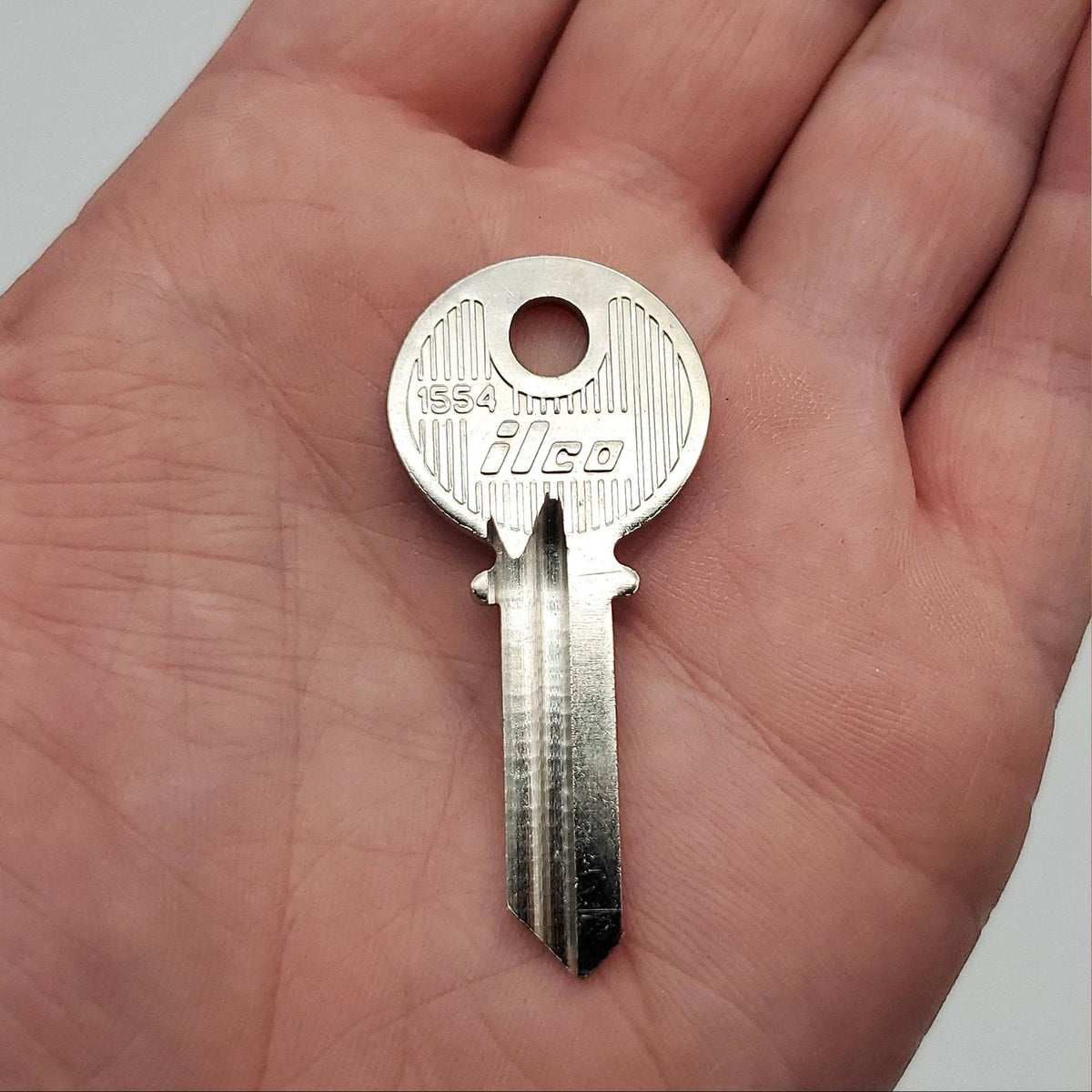 2x Ilco 1554 Key Blanks for Yale File Cabinet, Desk, Cubicle Locks Nic ...