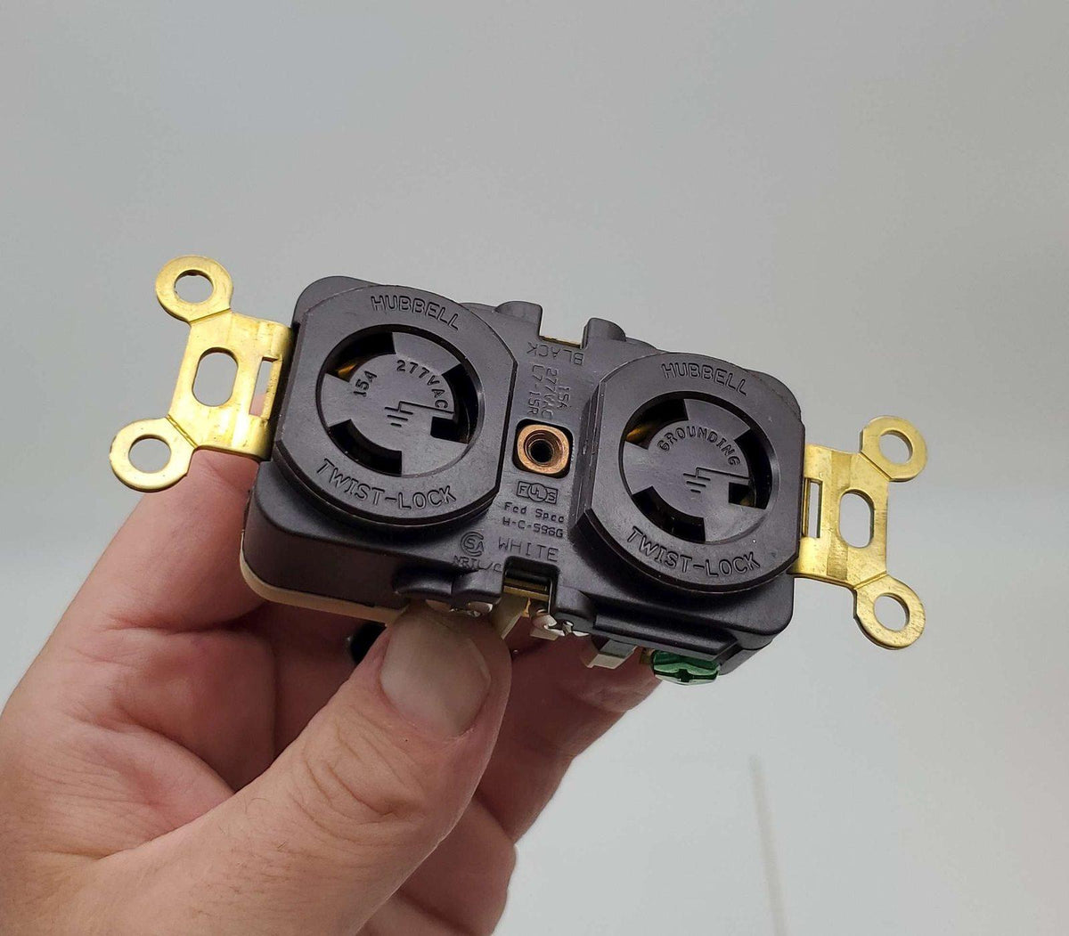 Hubbell HBL4750 Twist-Lock Duplex Receptacle 15A 277V 2 Pole 3 Wire Br ...