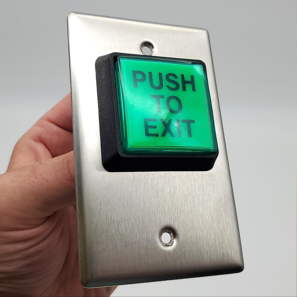 Camden CM-30-E Exit Switch Single Gang Momentary 12/24V Push To Exit 2 ...