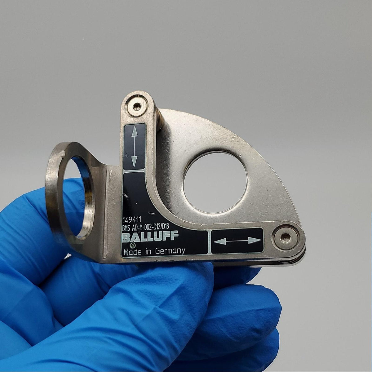 Balluff BMS AD-M-002-D12/D18 Mounting Bracket for Photoelectric Sensor ...